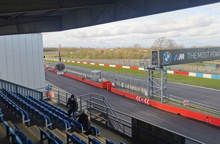 Donington Park Best Viewing Locations for Spectators