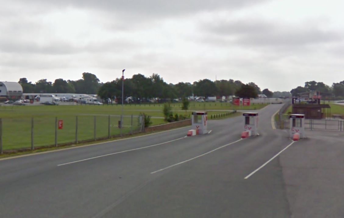 Oulton Park Parking & Entrances: Detailed Guide